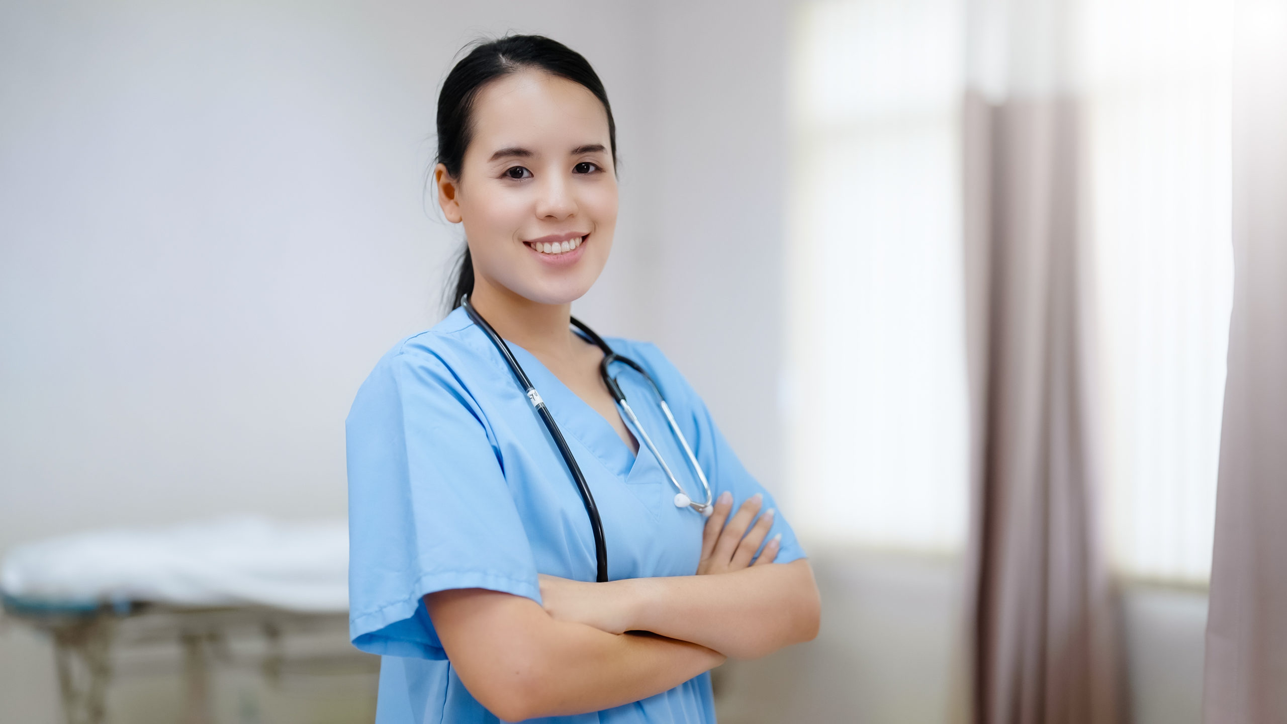7 Benefits of a Hybrid Program in Medical Assisting - Ohio Business College